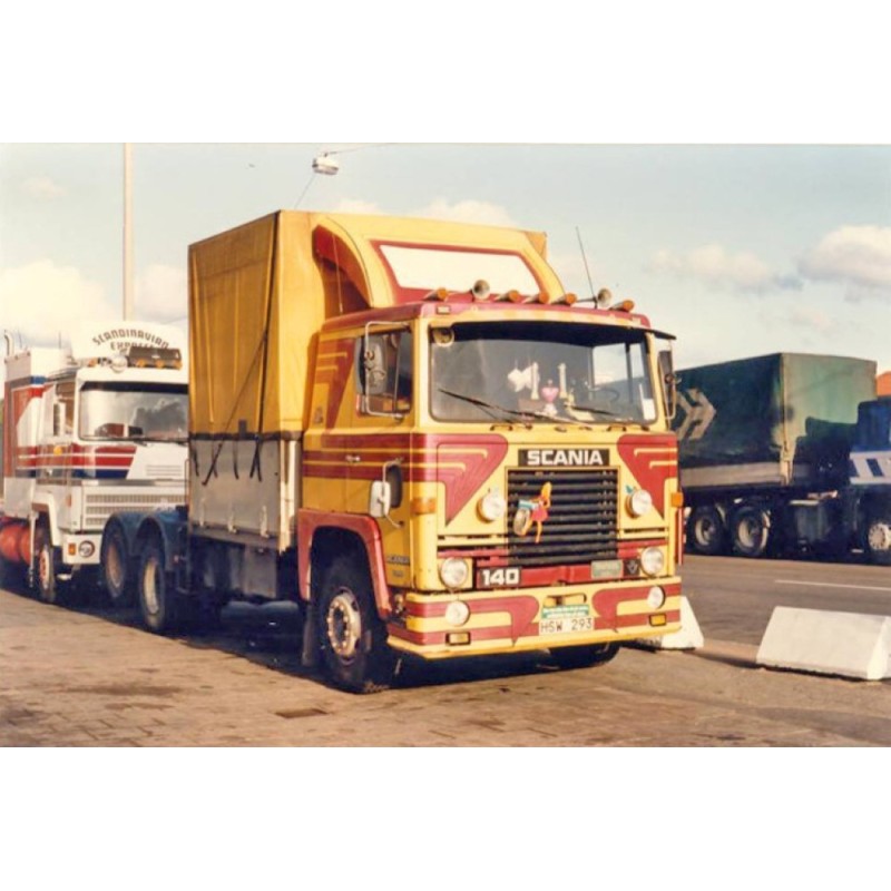 SCANIA 140 AVEC REMORQUE BACHEE